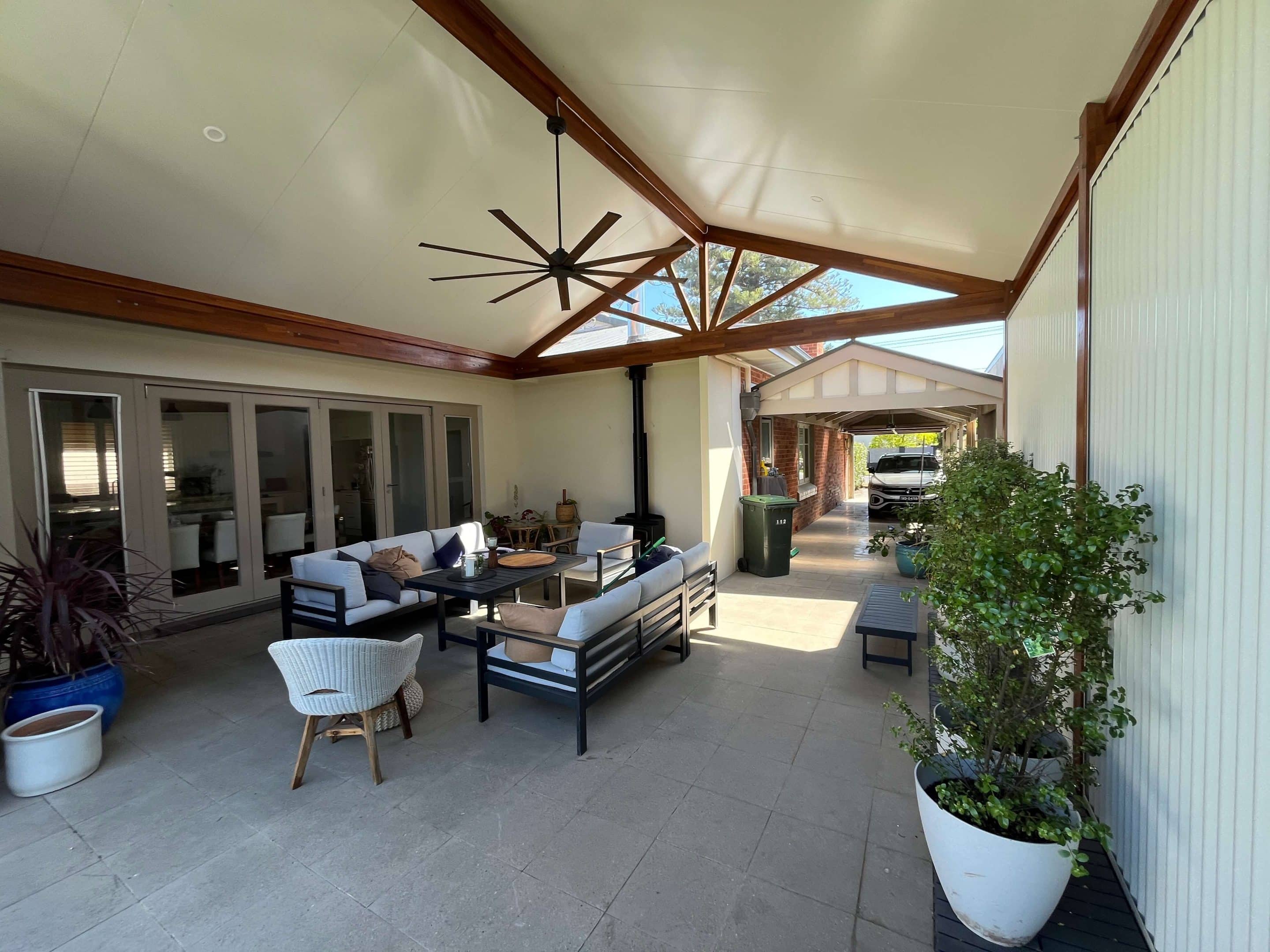 Why Verandahs Are A Game-Changer For Outdoor Entertaining - MyLiving ...